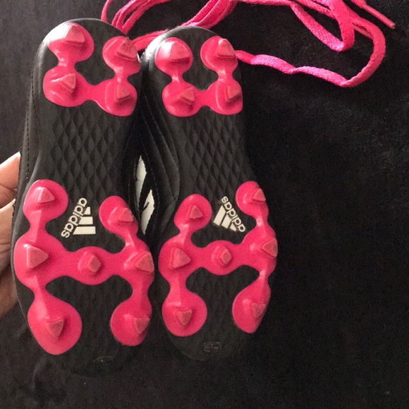 adidas | Shoes | Adidas Girls Soccer Cleats Pink Size 1k Euc | Poshmark